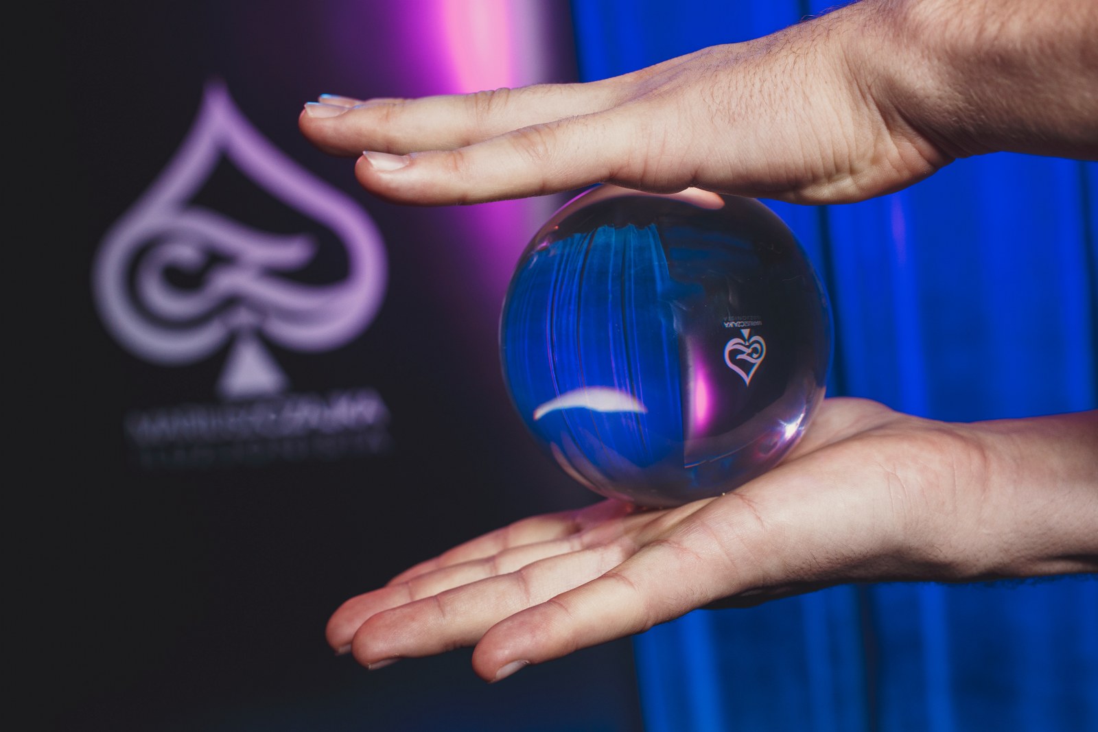 Iluzjonista dla Dzieci Profesjonalne Pokazy Magii ★ Mariusz Czajka